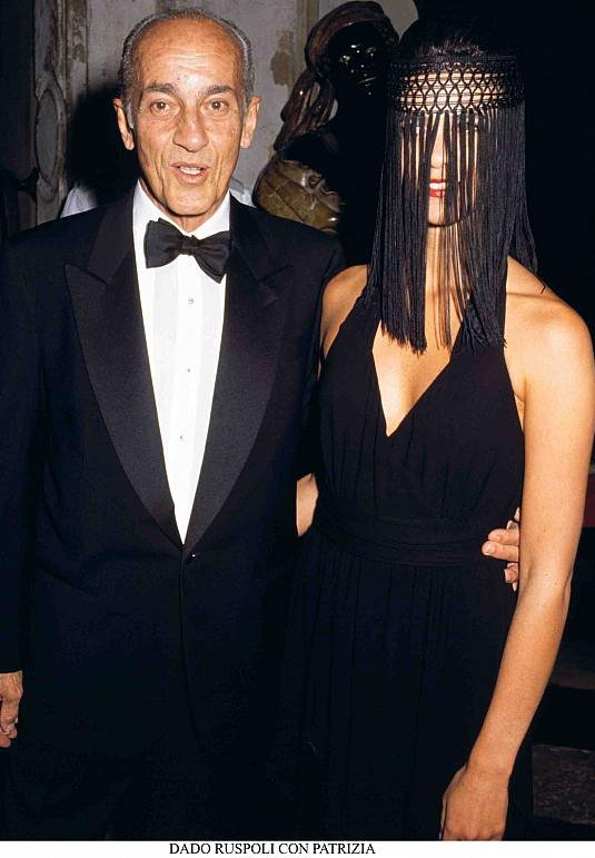 prendemmo il maestro musicale del programma un signore ultrasessantenne e